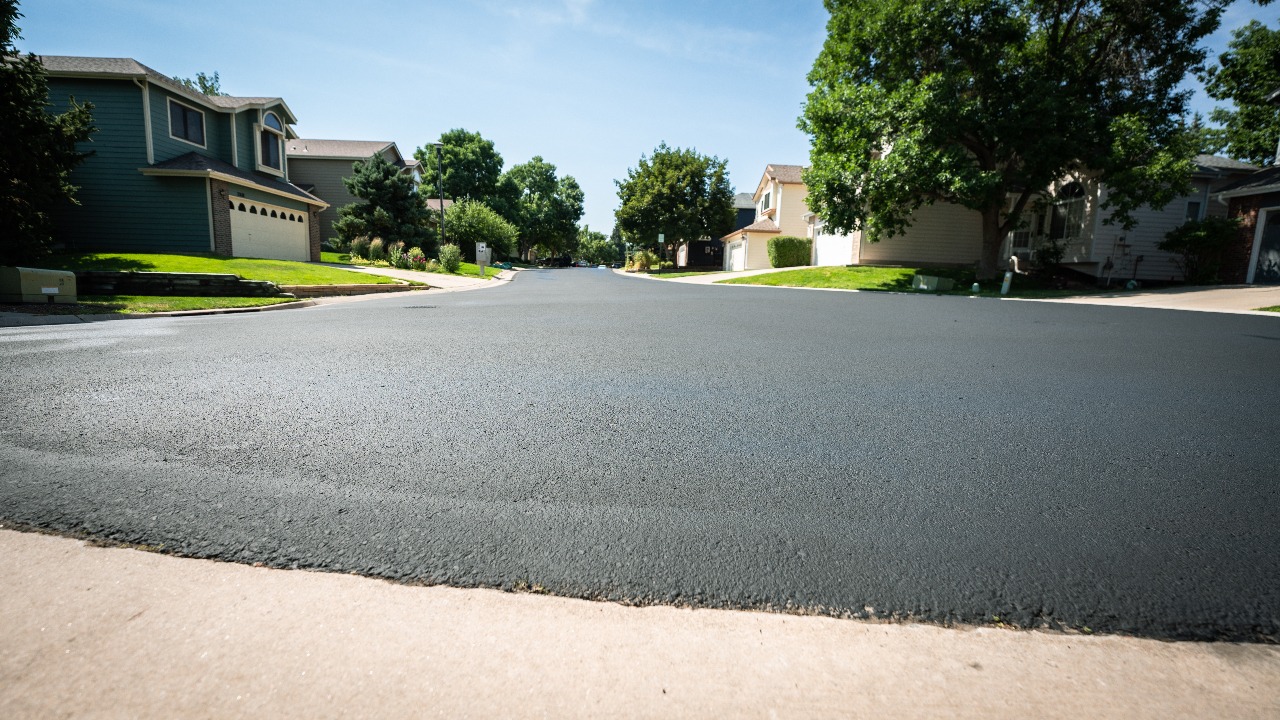 Cracked Driveway? 6 Signs It’s Time to Pave in Denver, CO